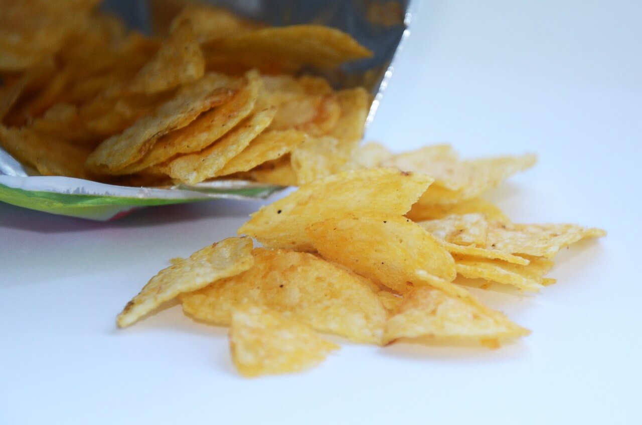 Dit is waarom die chipszakken zo’n lawaai maken