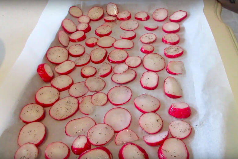 Zo maak je heerlijke, gezonde radijs-chips