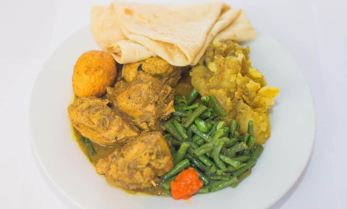 Roti maken uit een pakje? Welnee, met dit recept maak je het ...