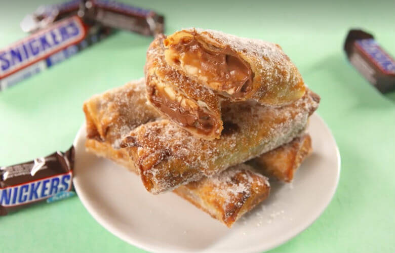 Mjammie: met maar vijf ingrediënten maak je deze Snickers-snacks