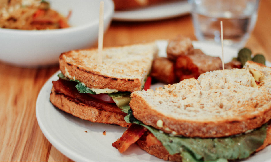 Wat is beter: een vroeg of late lunch? Dit is het beste tijdstip ...