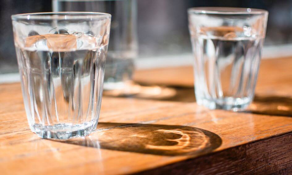 Klaar Met Water Drinken Dan Moet Je Het Volgens Deze Professor Opeten klaar-met-water-drinken-dan-moet-je-het-volgens-deze-professor-opeten