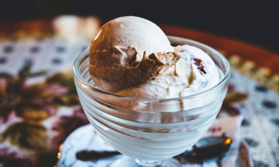 TikTok-recept: zelfgemaakt Snickers-ijs