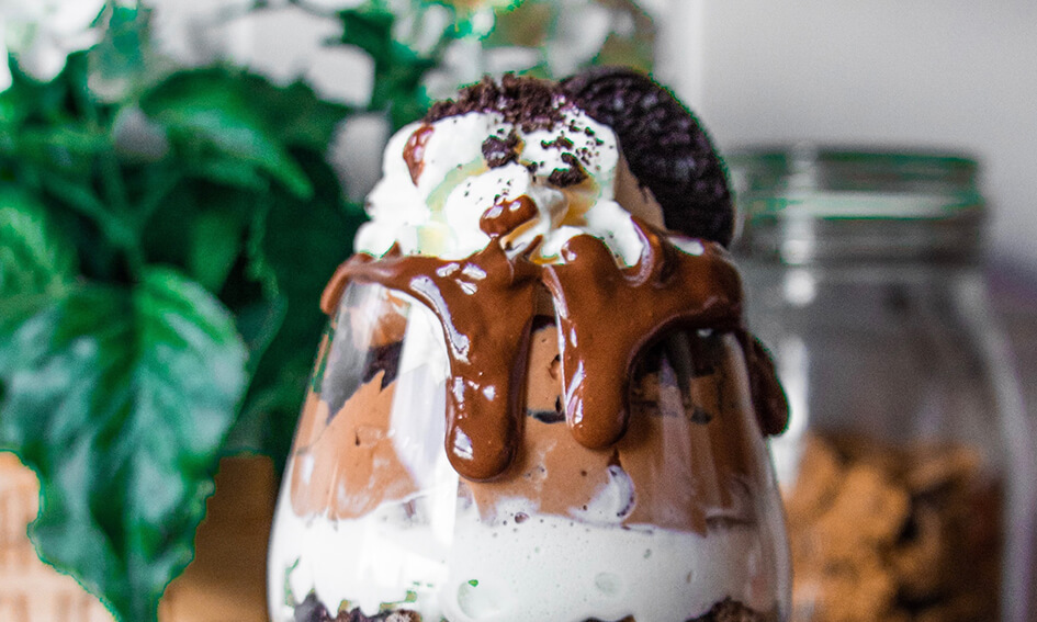 TikTok-recept: de rijstwafel met sundae ijs en Snickers