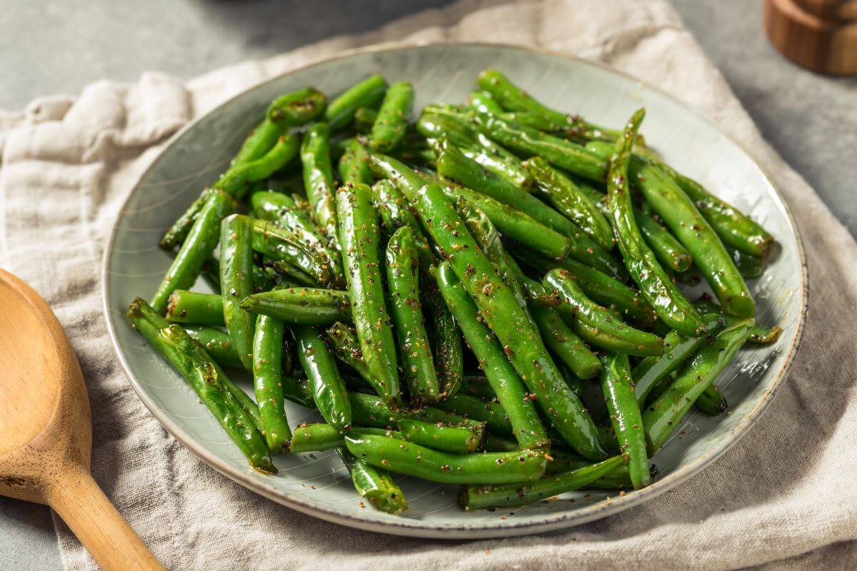 Recept: sperziebonen met miso en knoflook